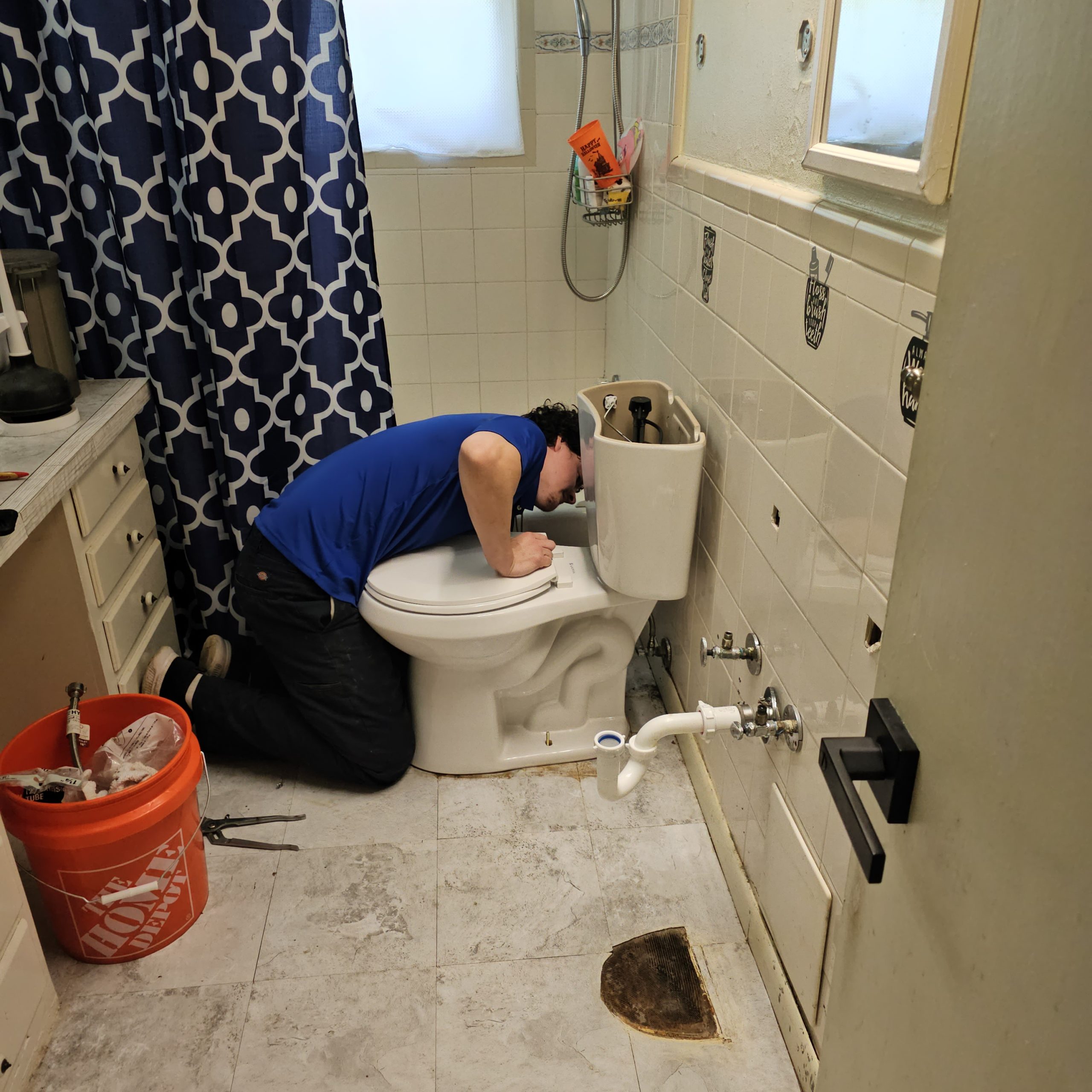 How to Keep Your Drains Flowing During the Holidays - The Right Choice ...